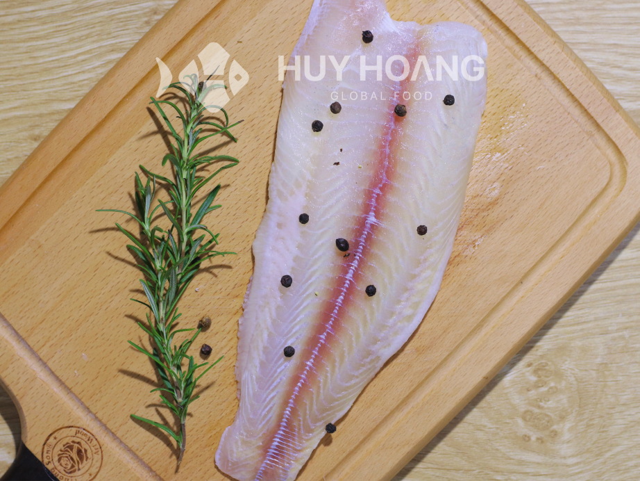FROZEN UNTRIMMED PANGASIUS FILLET